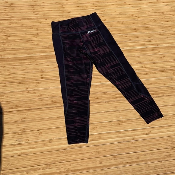 2xu | Pants & Jumpsuits | 2xu Womens Capri Leggings | Poshmark